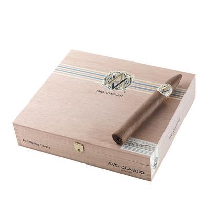 SJ Cigars: AVO Classic Piramides